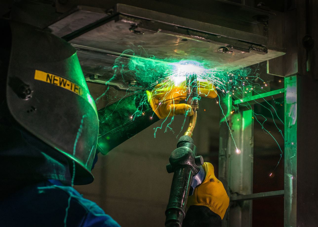 Hovercraft & Marine Engineering - Griffon Hoverwork